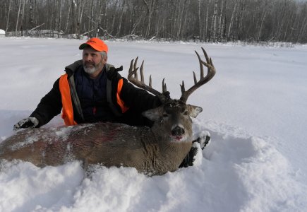 Whitetail Deer Hunting Trips - Worldwide Trophy Adventures